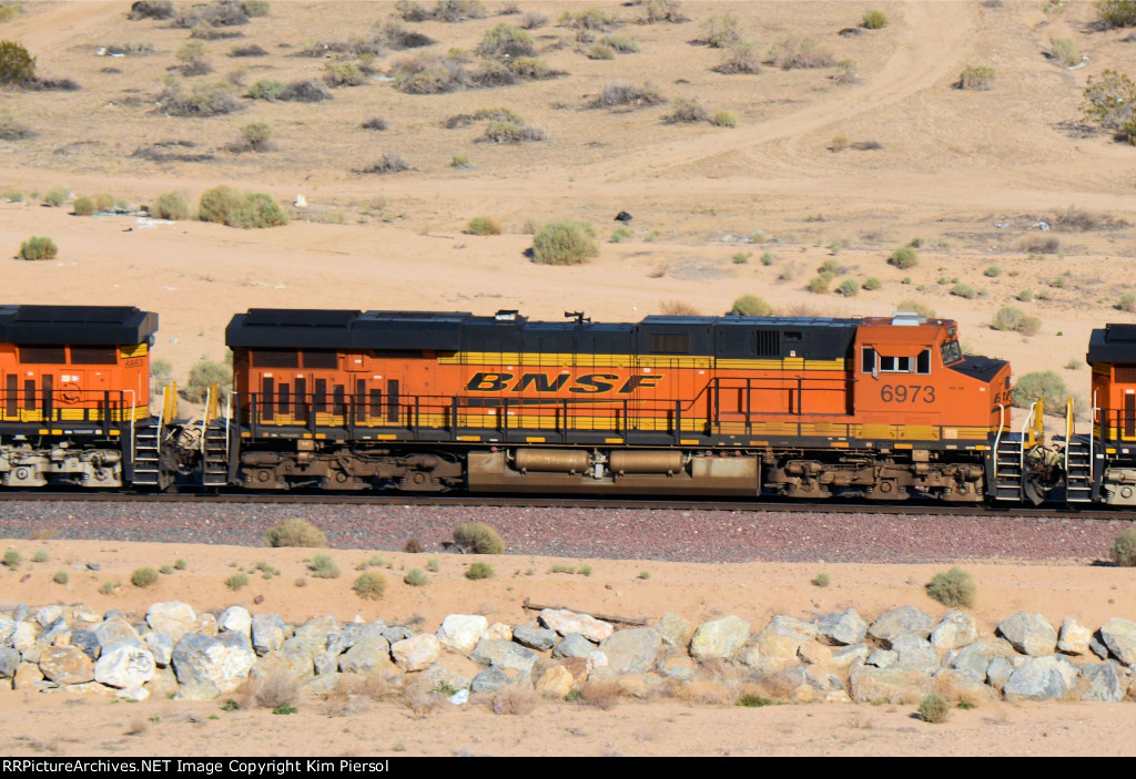 BNSF 6973